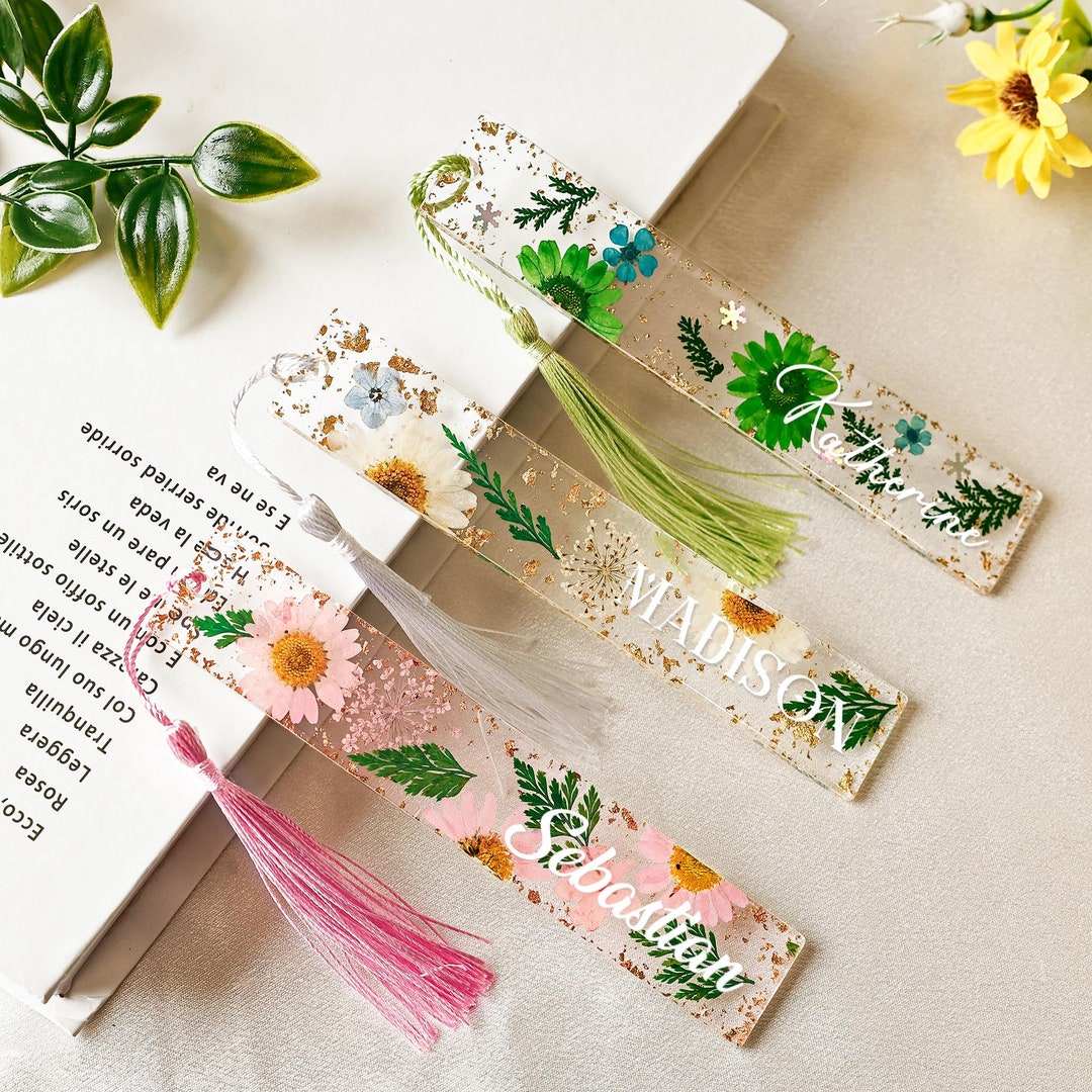 Pressed Flower Bookmark With Name, Custom Resin Bookmark, Personalized ...