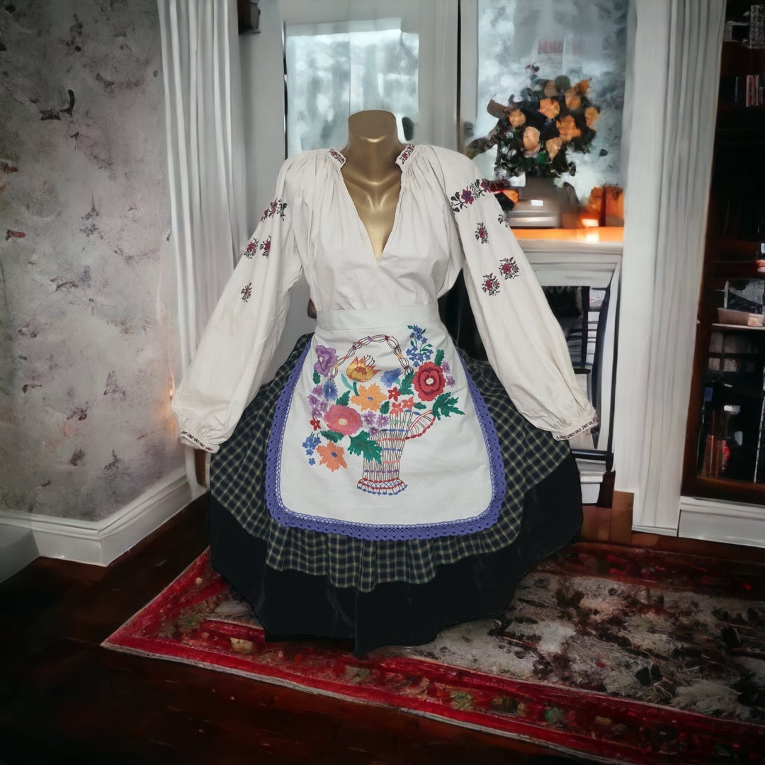 Ukrainian National Antiques Embroidered Apron Ukrainian National ...