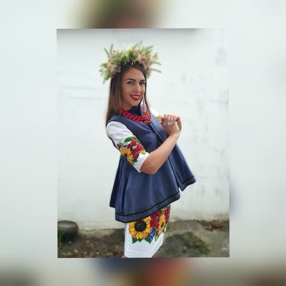 Ukrainian corset, Ukrainian vest, Ukrainian embroider… - Gem