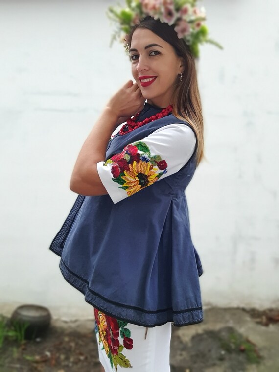 Ukrainian corset, Ukrainian vest, Ukrainian embroider… - Gem