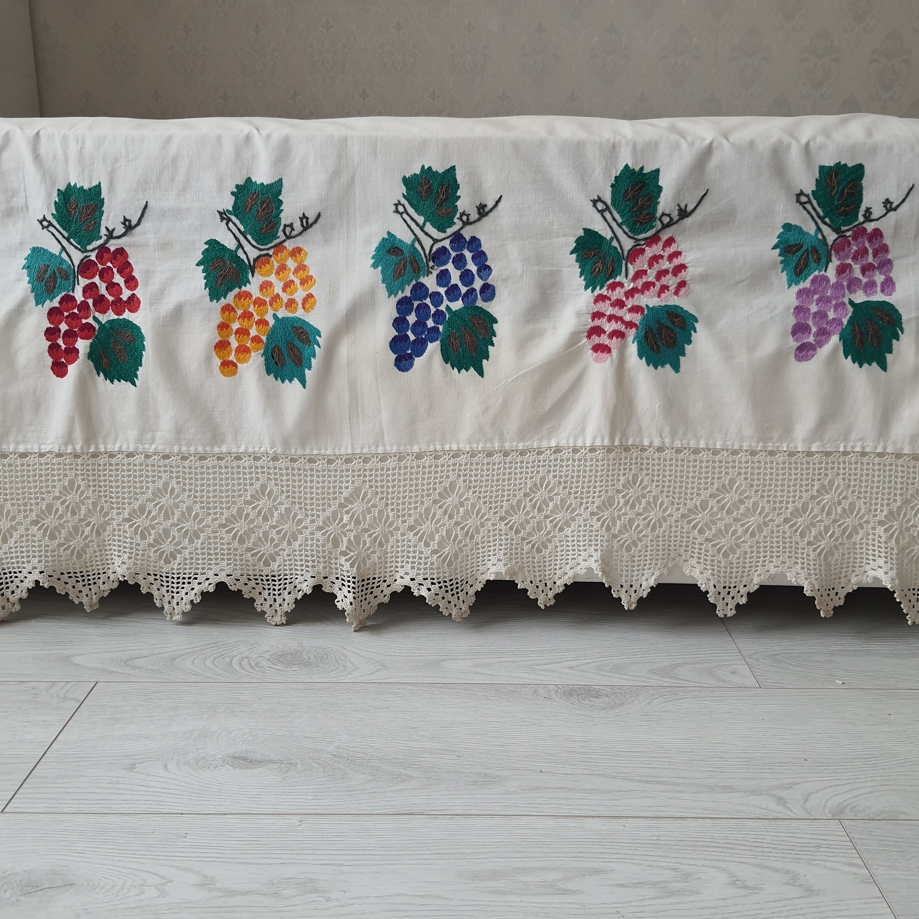Hand Embroidered Ukrainian Bed Sheet Valance Antique Vintage Romanian ...