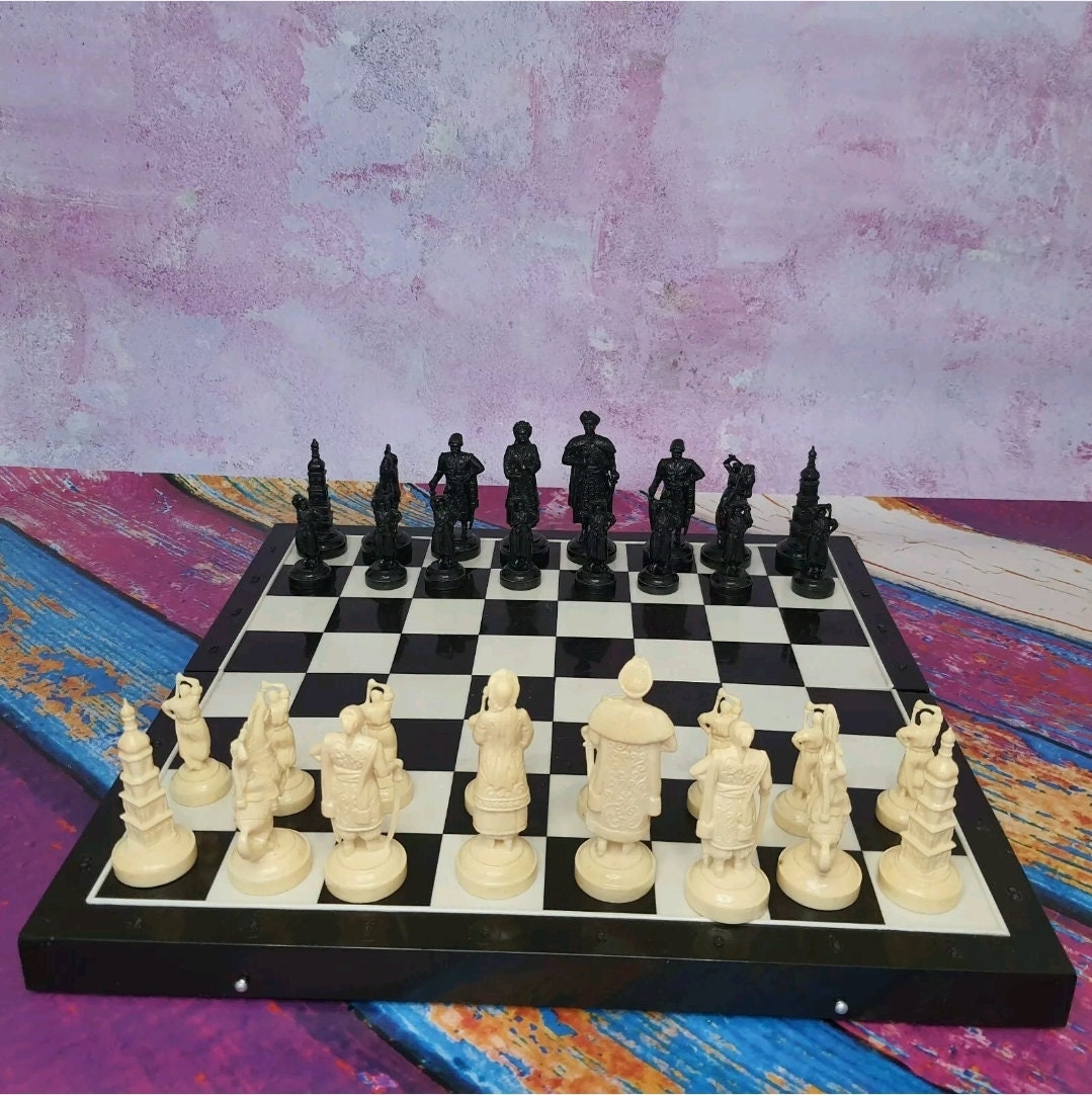 Ukrainian People's Army Vintage Chess Set Soviet Chess - Etsy