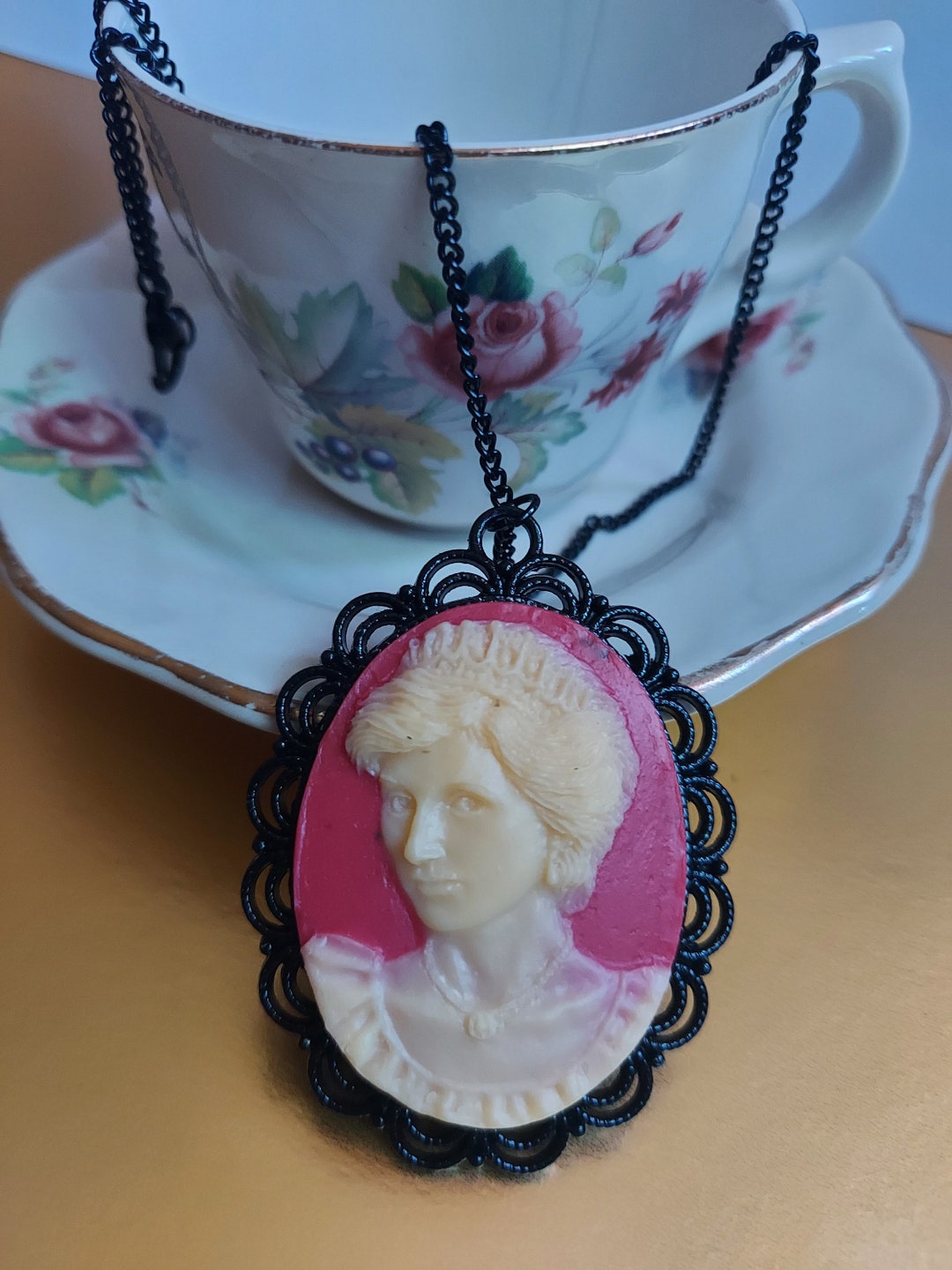 Beautiful Vintage Princess Lady Diana Cameo All Black Maxi Pendant ...