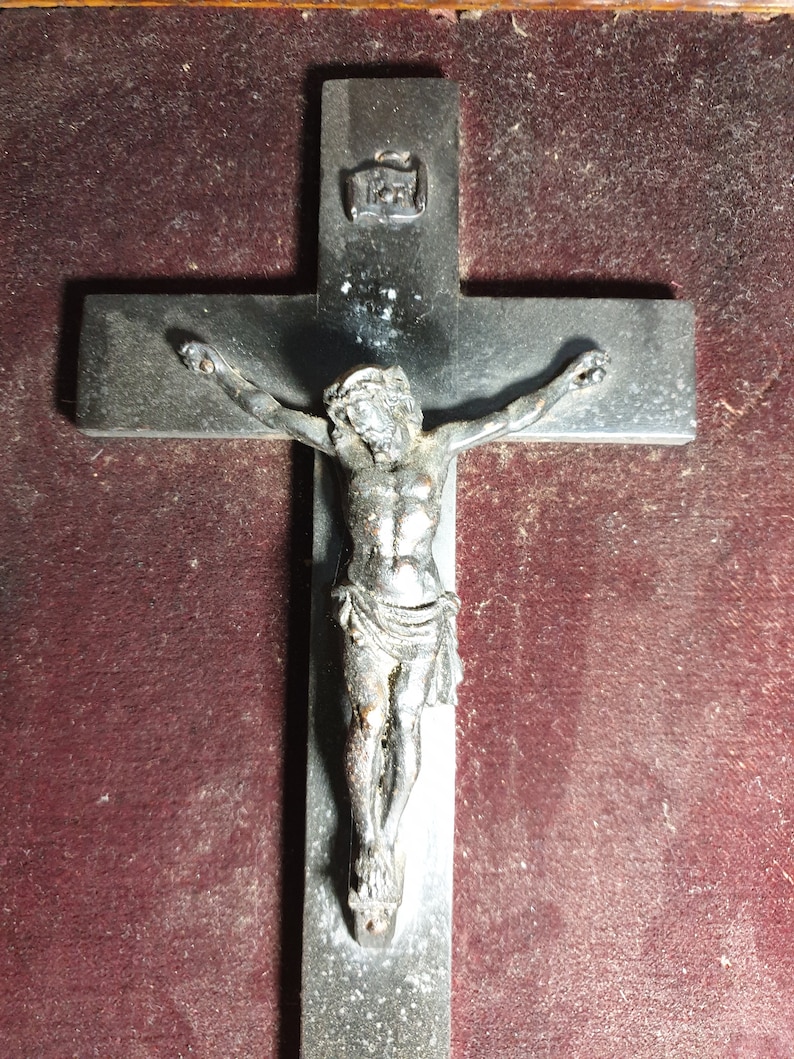 Jesus on a Cross Jesus Picture Frame Religious Picture | Etsy