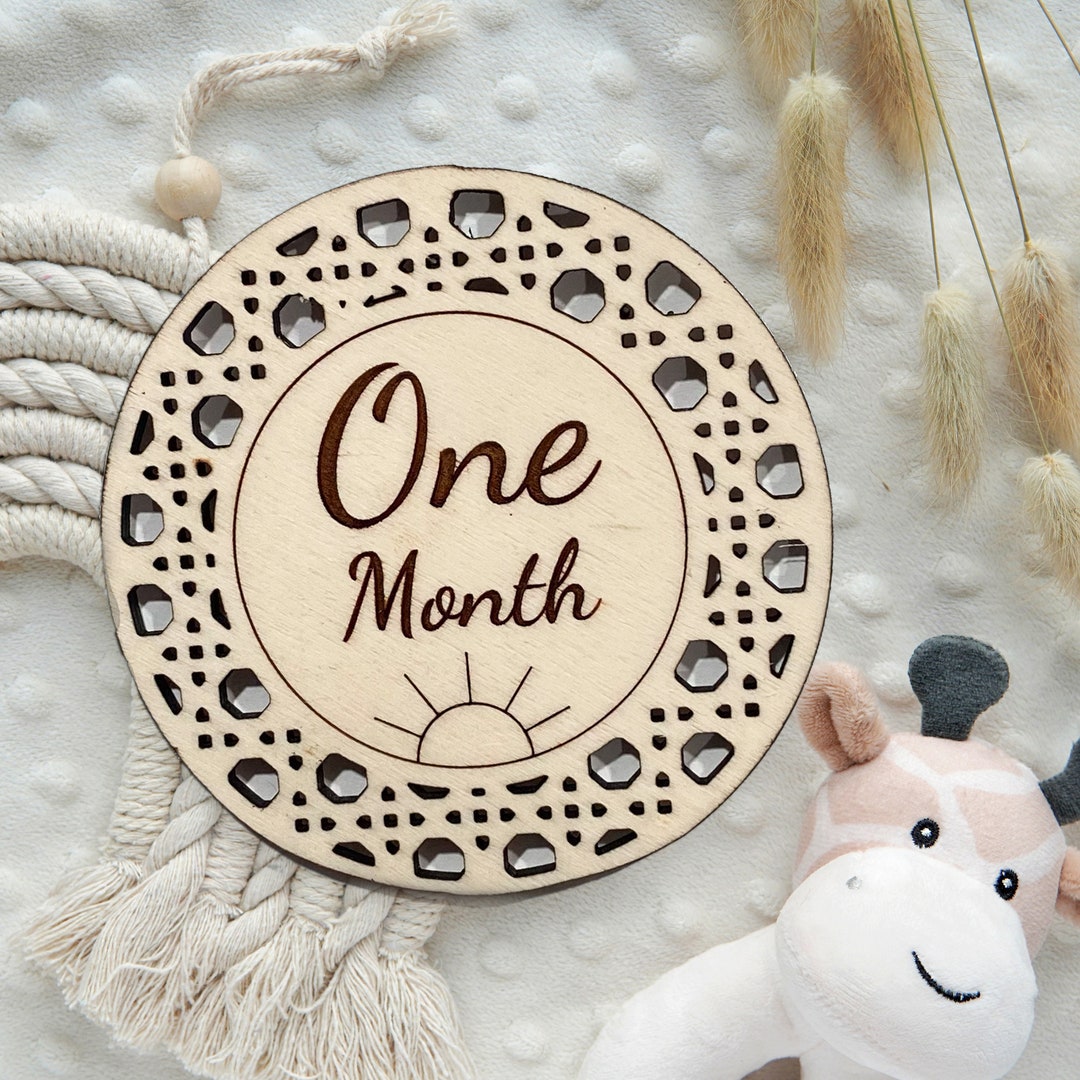 Baby Circle Wooden Baby Milestones Adorable Props, Keepsakes, & Monthly ...