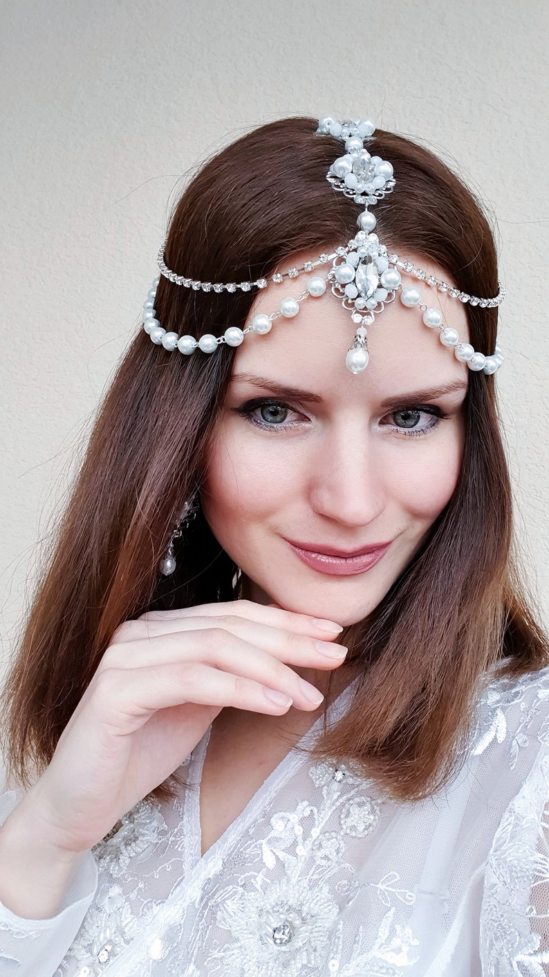 White Pearls Tikka Set, Boho Indian Style Jewelry, Small Earrings ...