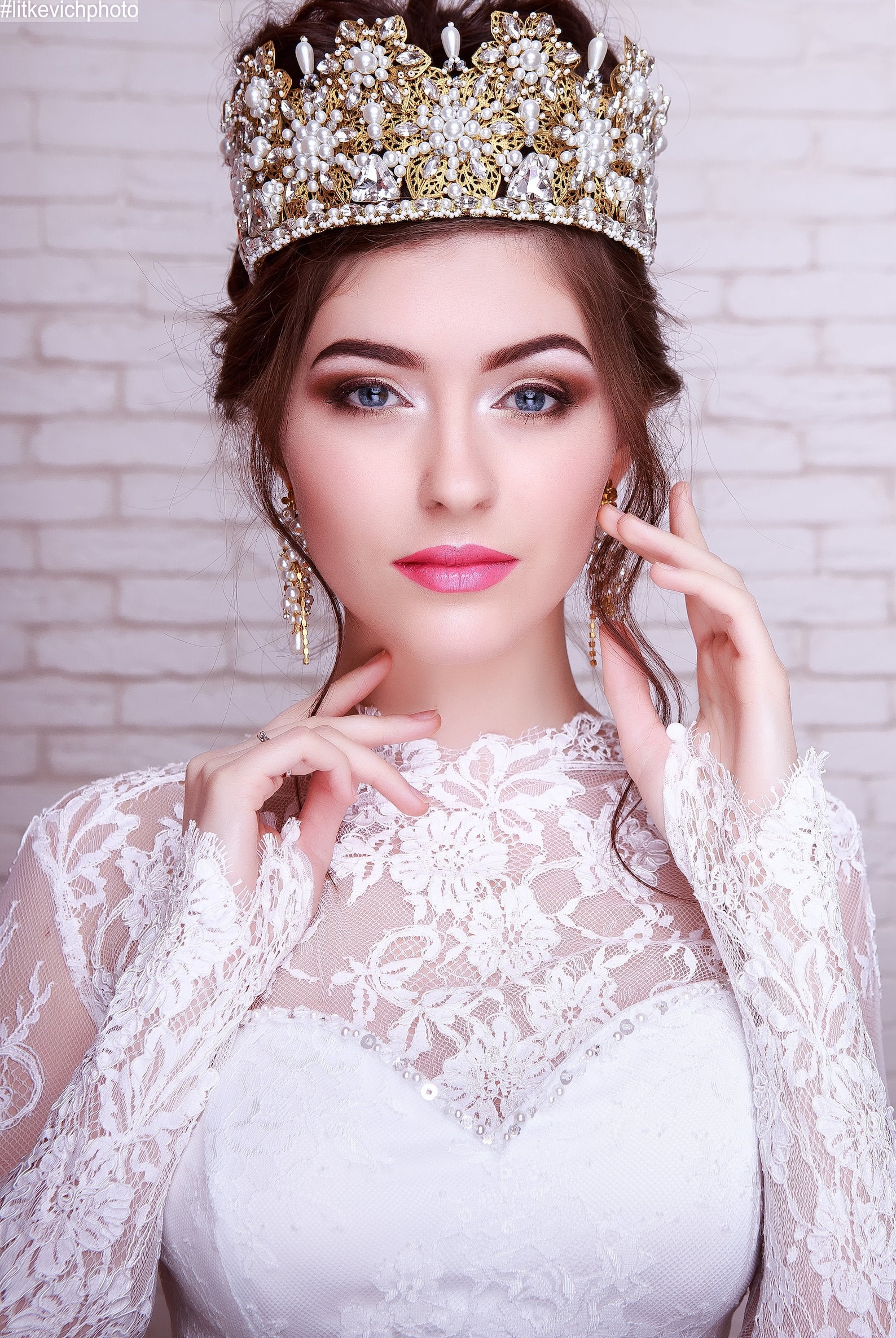 Wedding White Crown With Gold Flowers for Bride, Bridal Golden Tiara ...