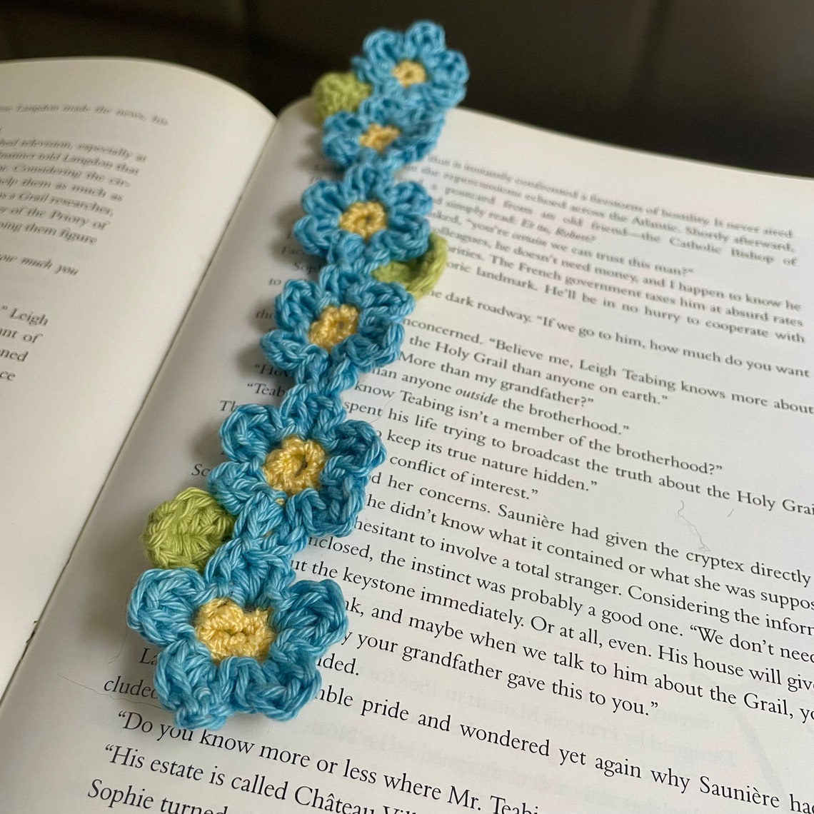 Captivating Crochet Bookmark | Forget-me-not Flower Bookmark ...
