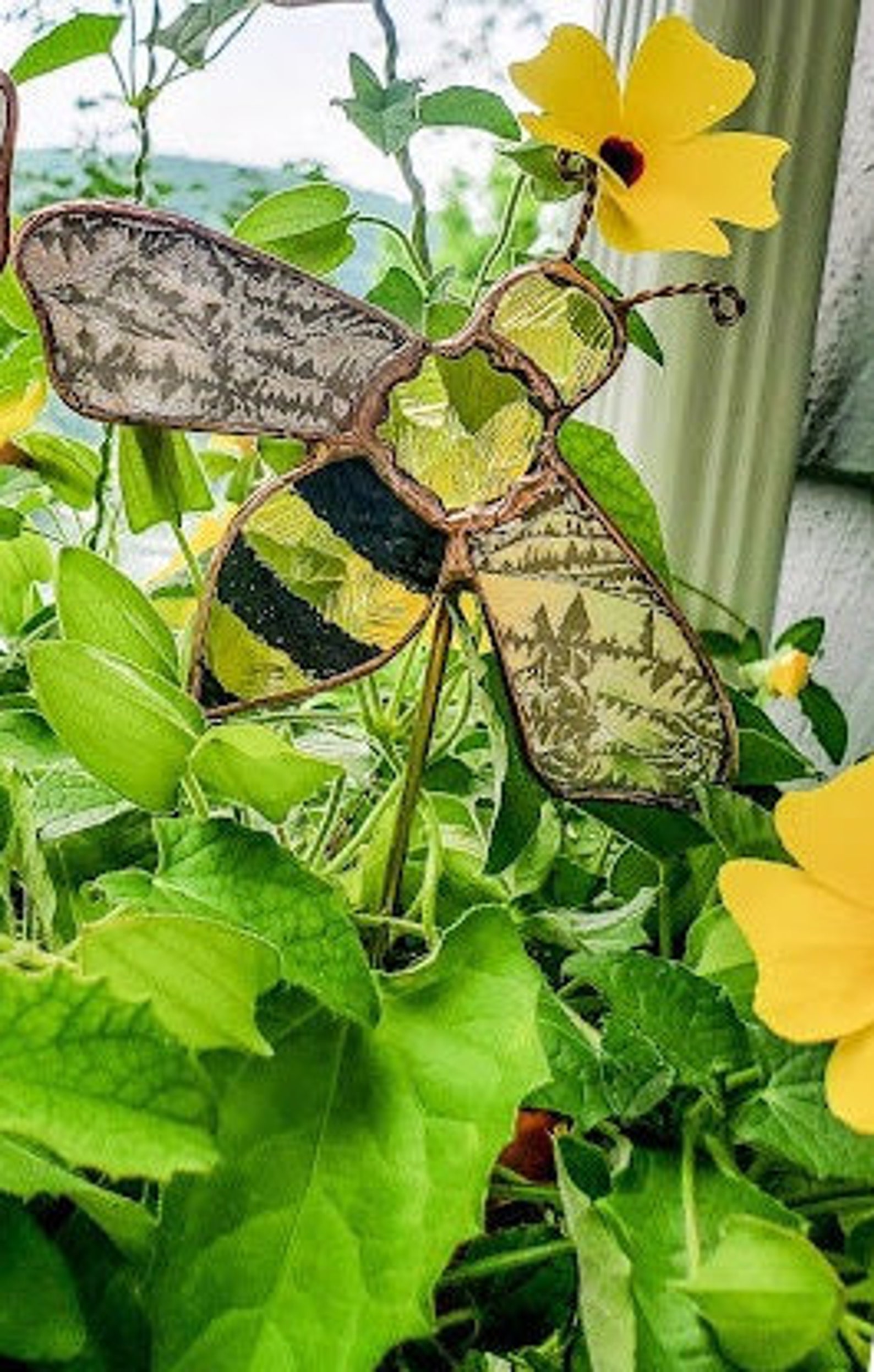 Bee Stained Glass Bee Garden Decor Glass Garden Decor Gift - Etsy