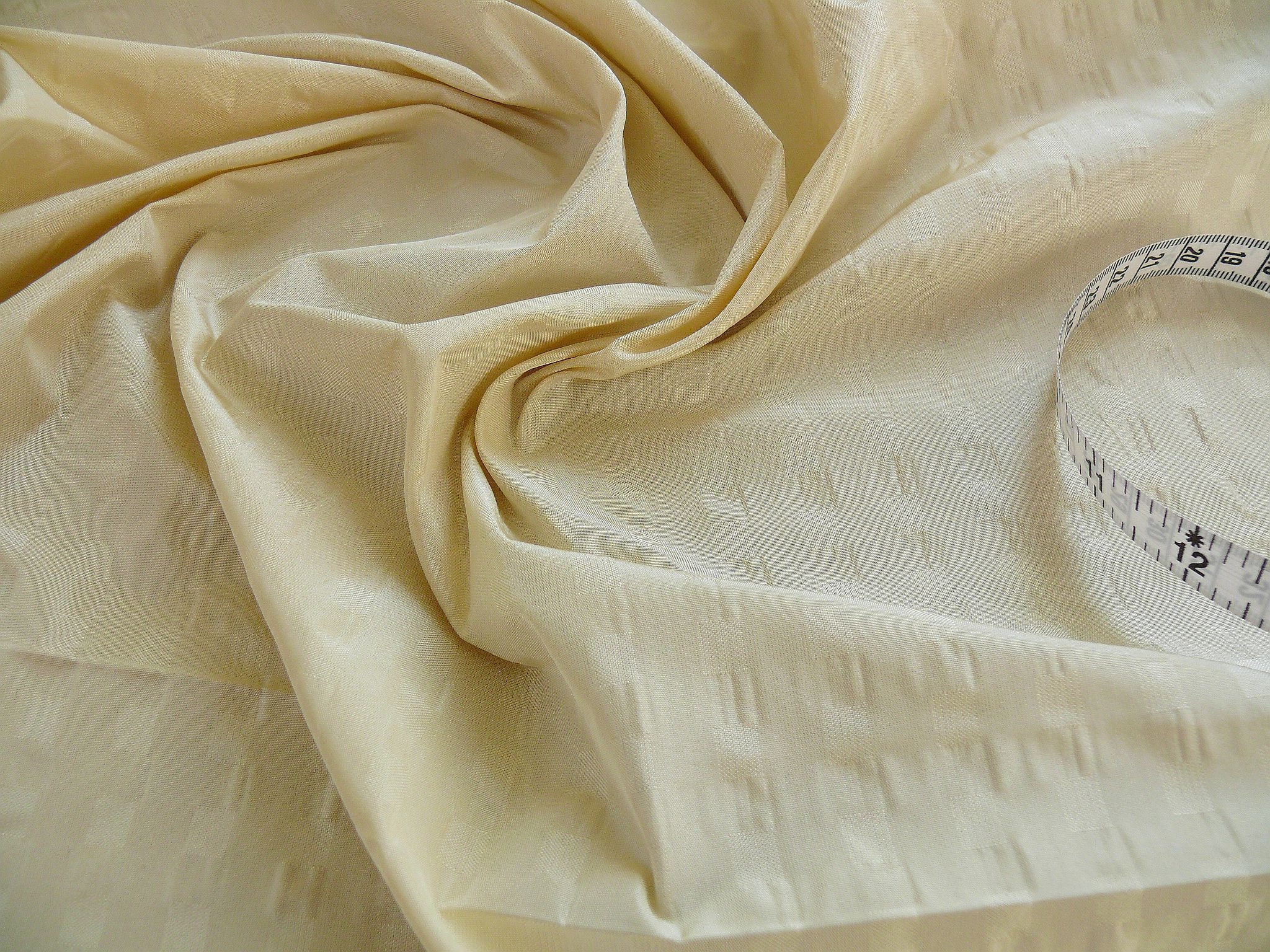By Yard Lee Jofa 100% Silk Tinsmith Taffeta Pearly White Seersucker MSRP 198/Y - Etsy