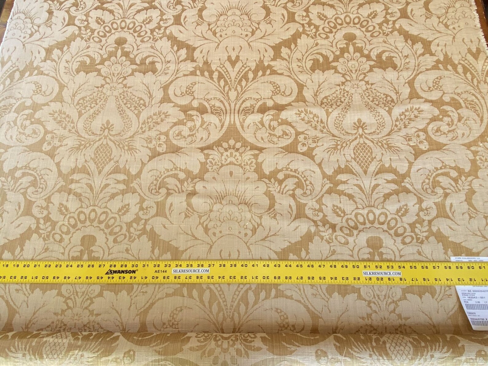 Scalamandre " Wicklow Silk Straw Strie Renaissance Grand Damask Gold ...