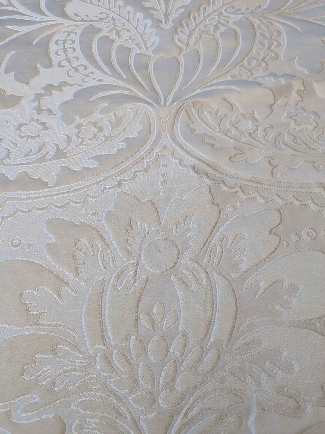 Lelievre Odalisque Ivoire Ivory Cream White Silk Velvet Cut Velvet ...