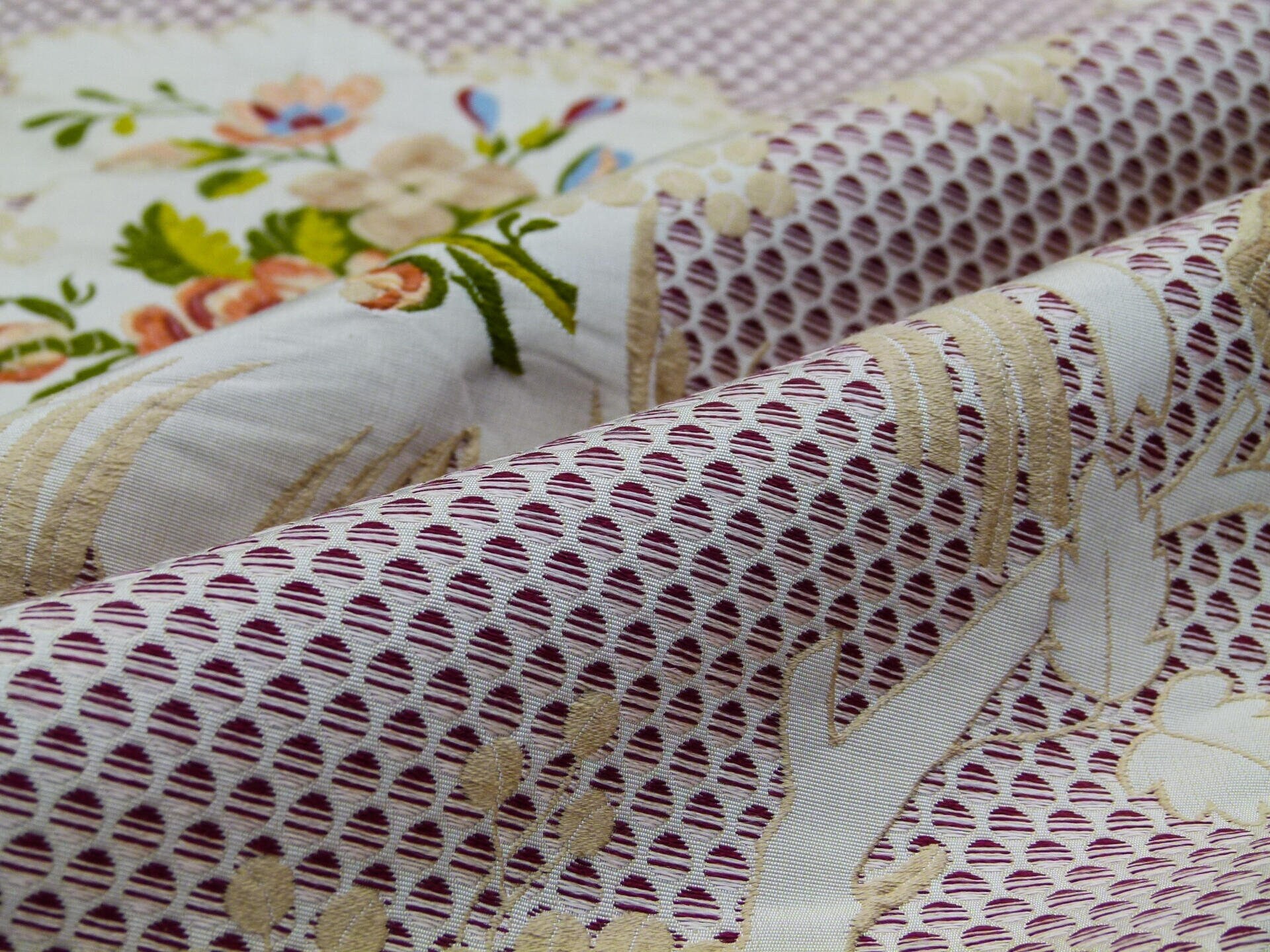 53 EV32 Square 25 X 27 Inches Scalamandre Old World Weavers Frullino ...