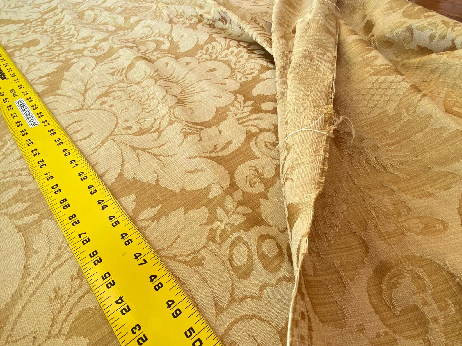 Scalamandre " Wicklow Silk Straw Strie Renaissance Grand Damask Gold ...