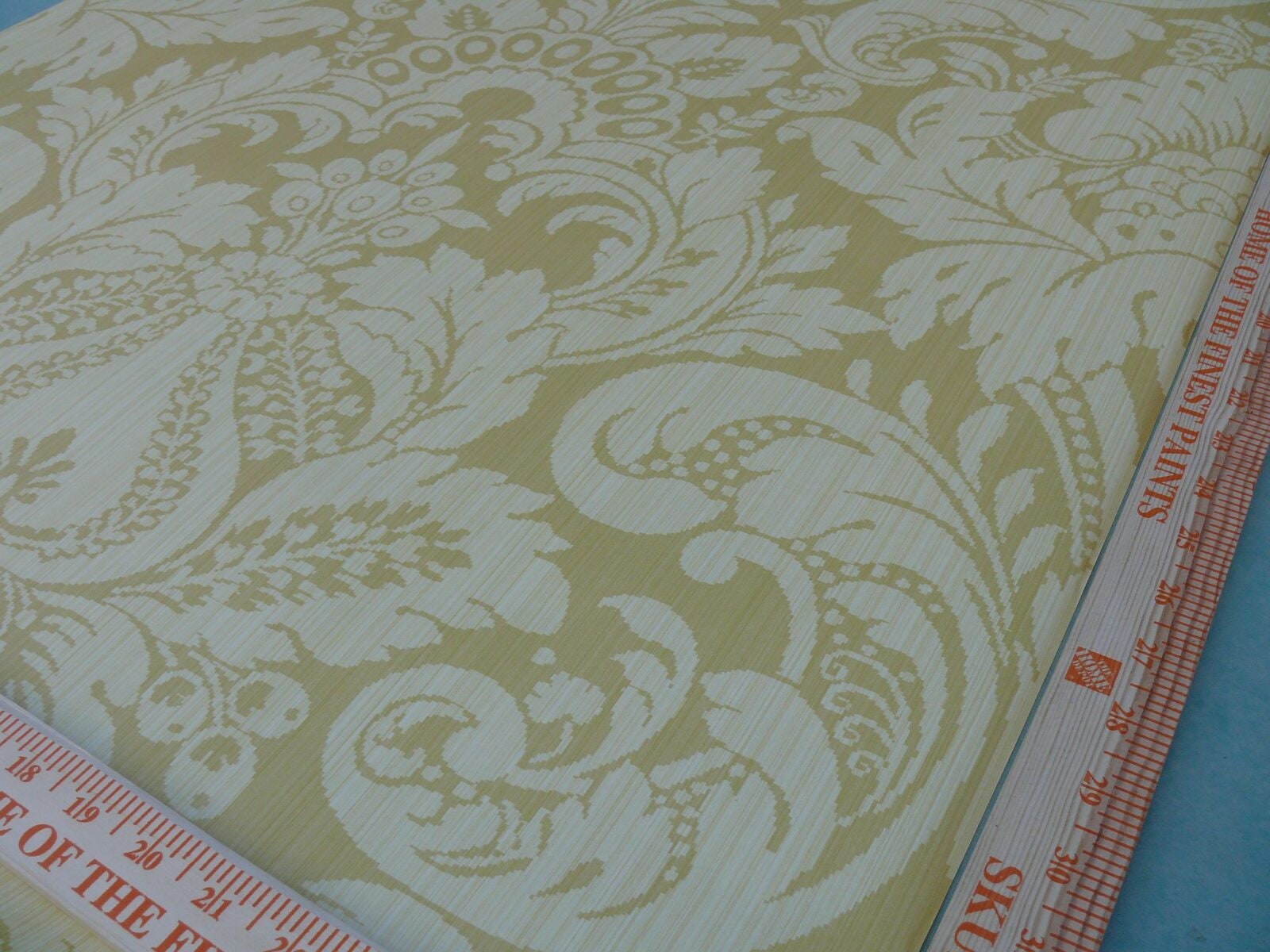 High End Wallpaper Scalamandre "daphne Classic Gold" Renaissance Damask ...