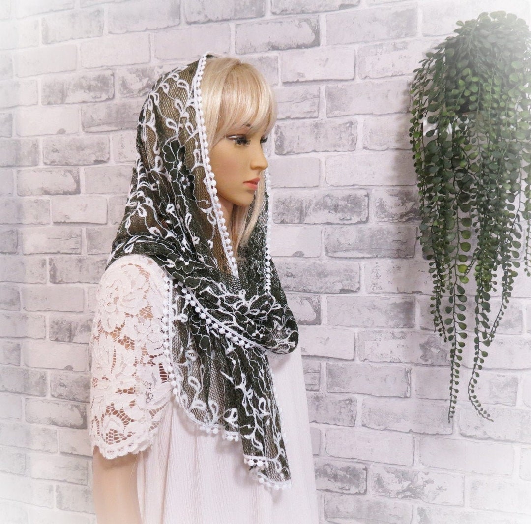 CHAPEL MANTILLA /lace Mantilla/d-shape Mantilla Chapel Veil/ Church ...