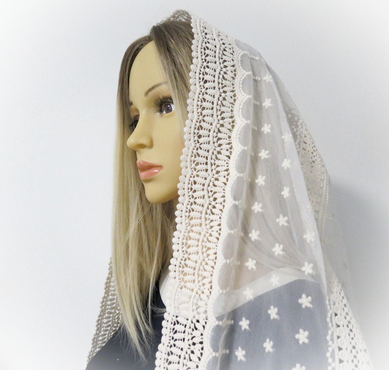 CHAPEL MANTILLA /lace Mantilla/d - Shape Mantilla Chapel Veil/ Church ...