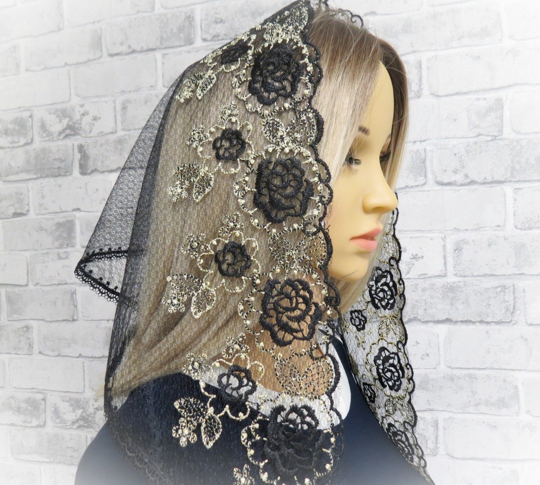 CHAPEL MANTILLA /lace Mantilla/triangle Mantilla Chapel Veil/ Church ...