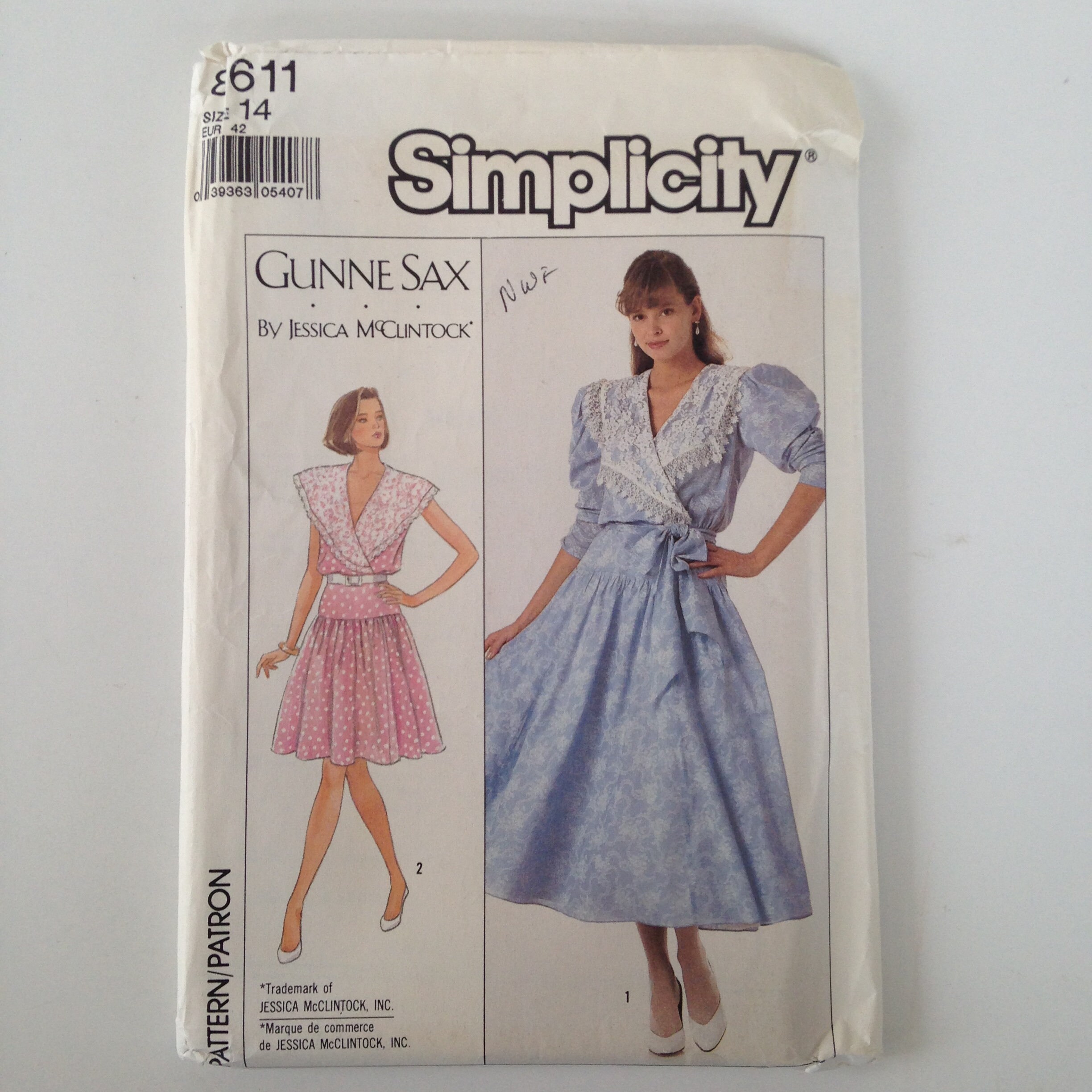 Vintage Simplicity 8611 Sewing Pattern UNCUT Gunne Sax V-neck Dress ...