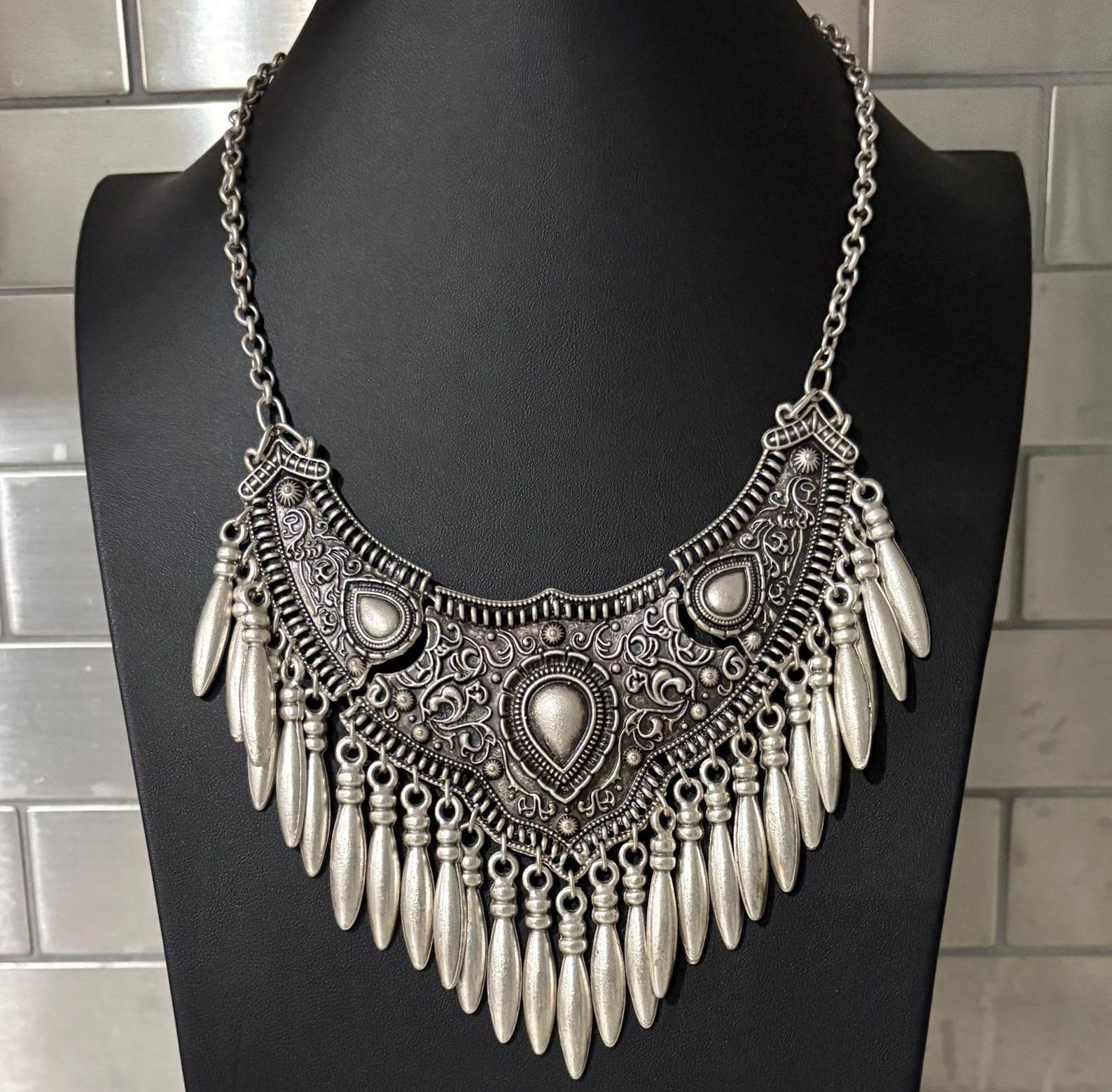 アフガニスタンのクチネックレス：シルバーメッキのトライバルボヘミアンステートメントジュエリー - Etsy 日本