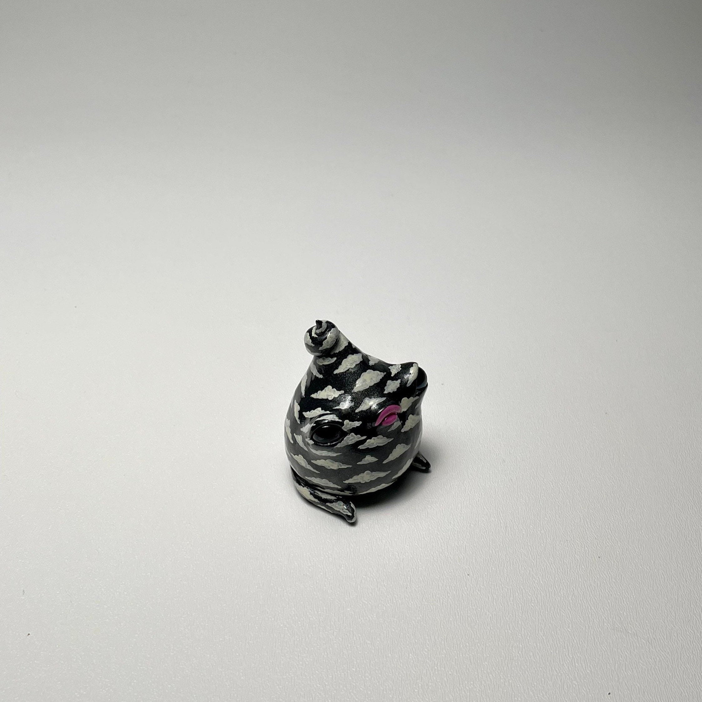 Black and white cloud poop head clay sculpture Sculpture Art Objects ...