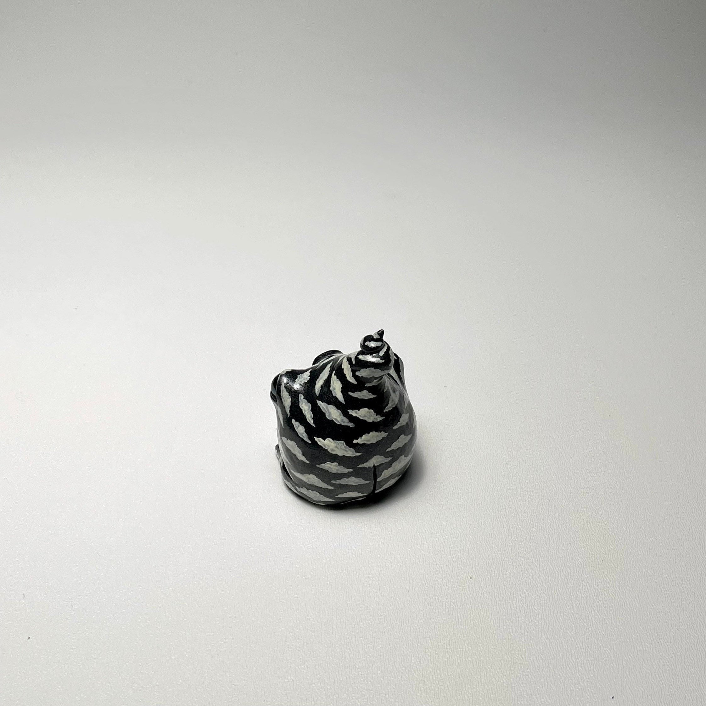 Black and white cloud poop head clay sculpture Sculpture Art Objects ...