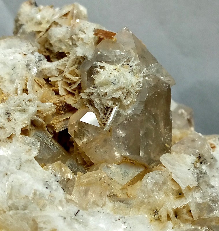 515 gramos precioso topacio natural con espécimen de cuarzo | Etsy