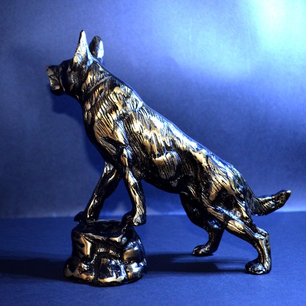 Wolf Figurine - Etsy