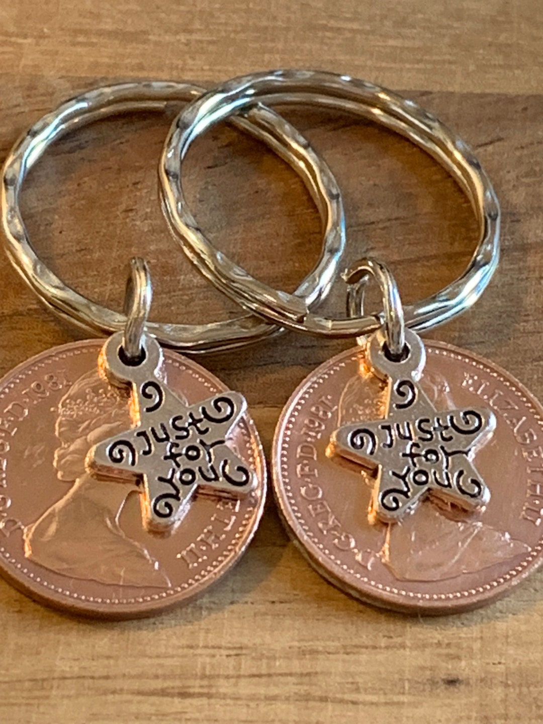 45th Wedding Anniversary Polished 1981 Coins & Charms on Keyrings in ...