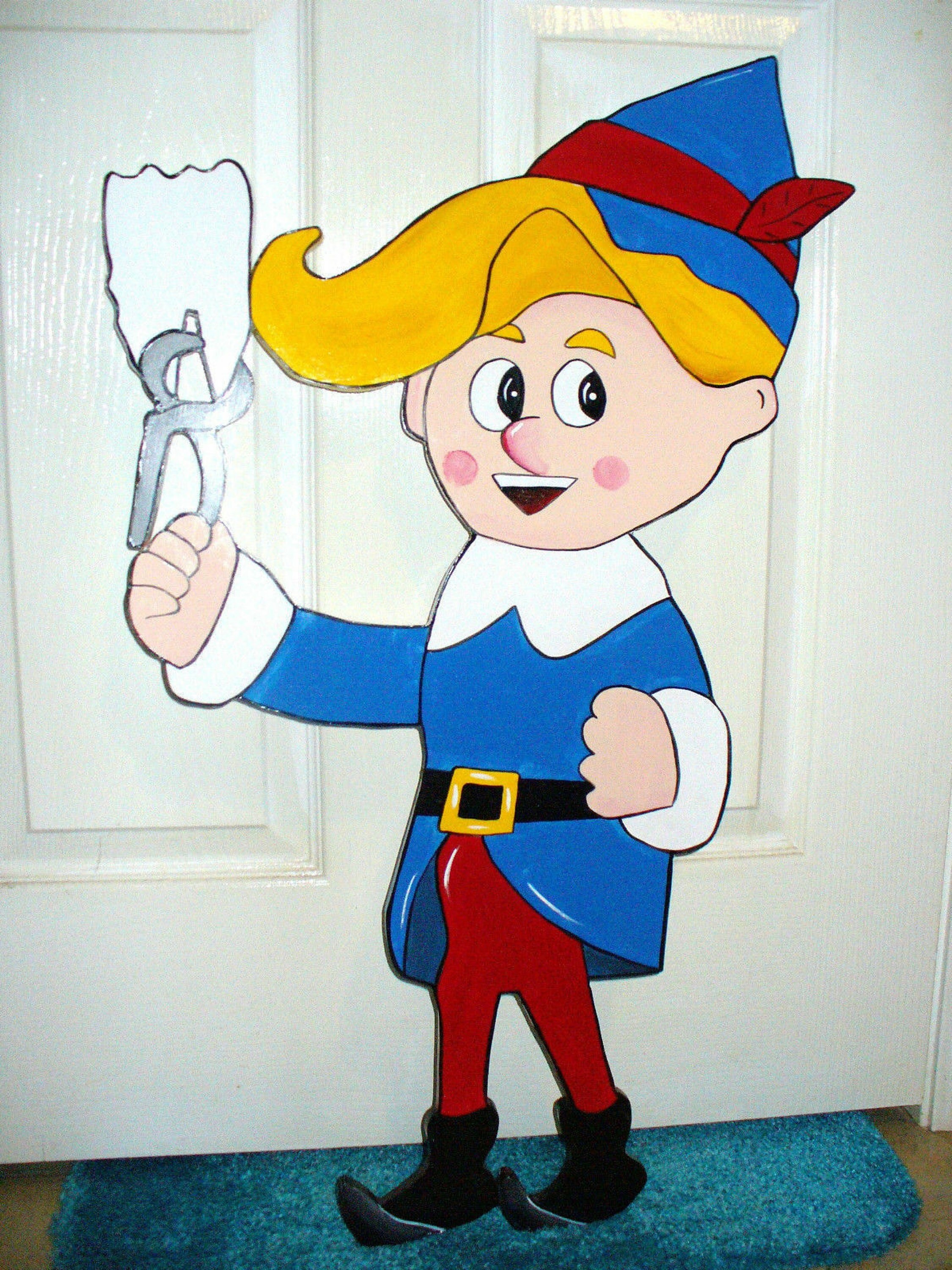 Hermey the elf from the Rudolph story. Lawn Yard Art | Etsy