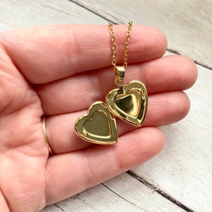TINY Gold Forget Me Not Heart Photo Locket - Etsy