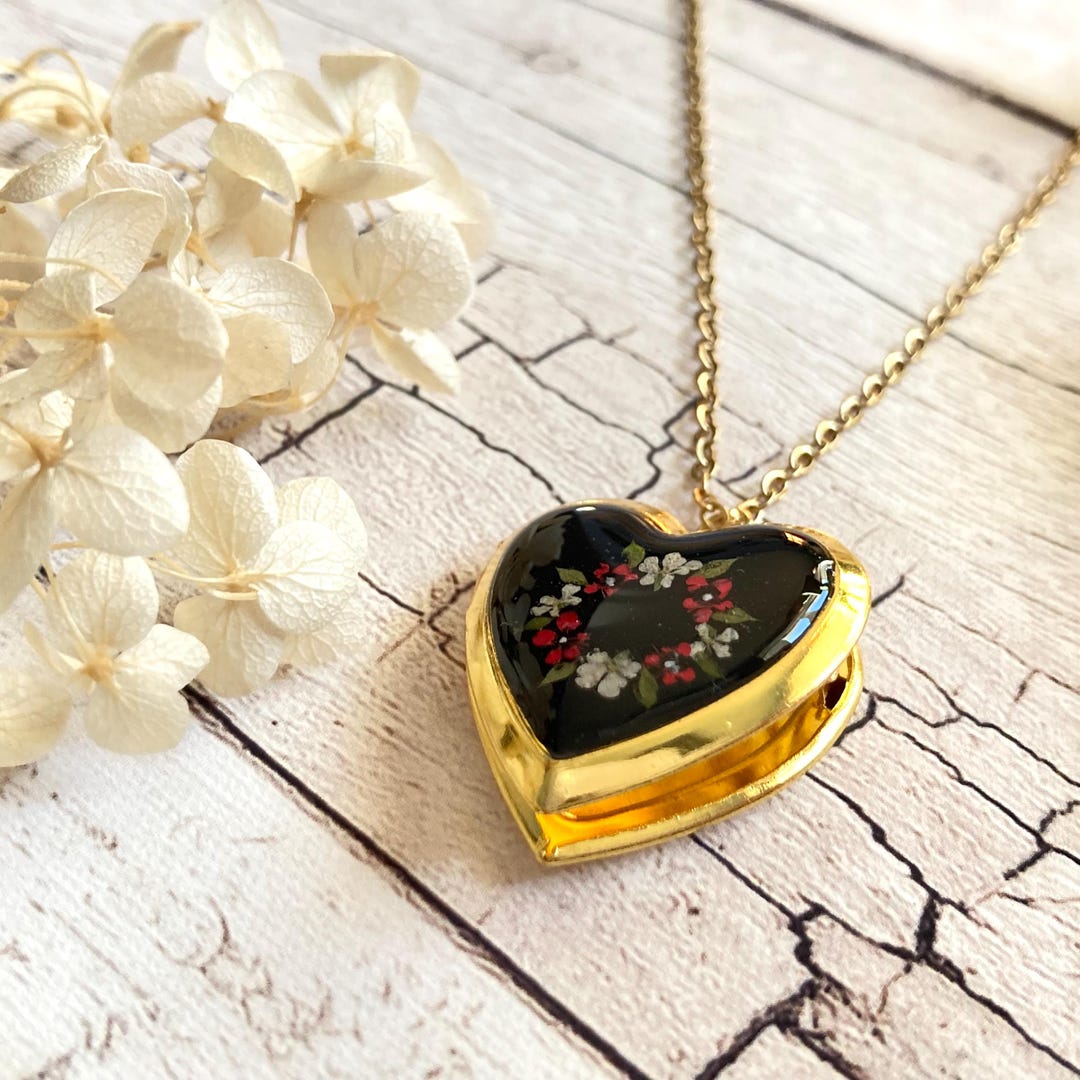 Poppy Wreath Heart Locket Made With Real Pressed Flowers, Remembrance ...