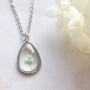 Small Flower Necklace, Silver Flower Pendant, Minimalist Jewellery ...