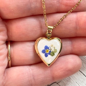 TINY Gold Forget Me Not Heart Photo Locket - Etsy