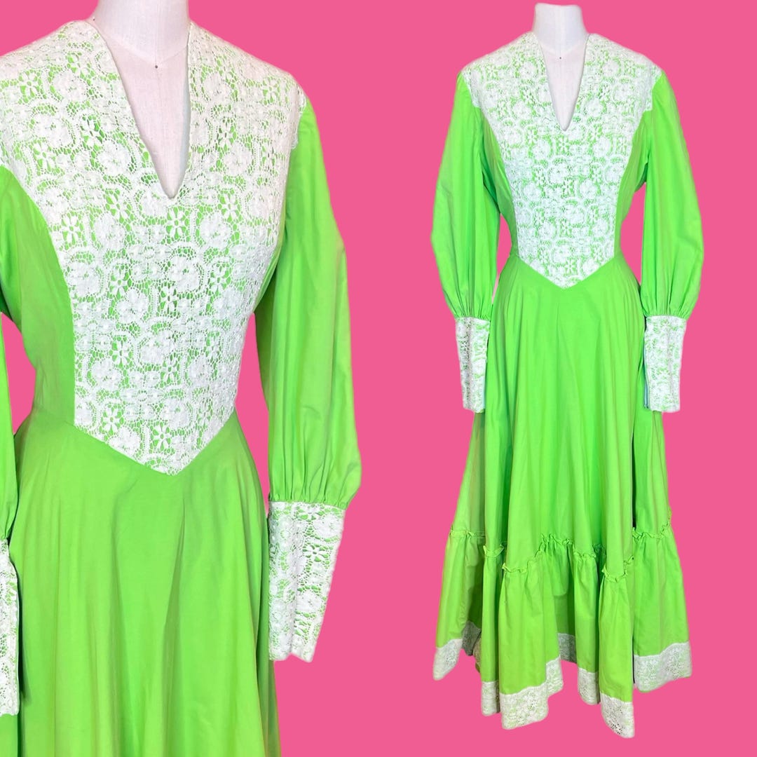 Vintage 1970s Hippie Prarie Neon Green Floral White Lace Long Cuffs ...
