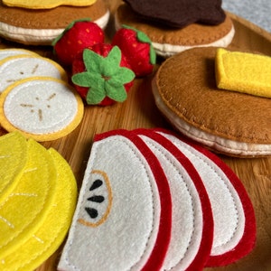 Felt Pancake Play Food Set With Fruits: Handmade Montessori Kitchen Toy ...