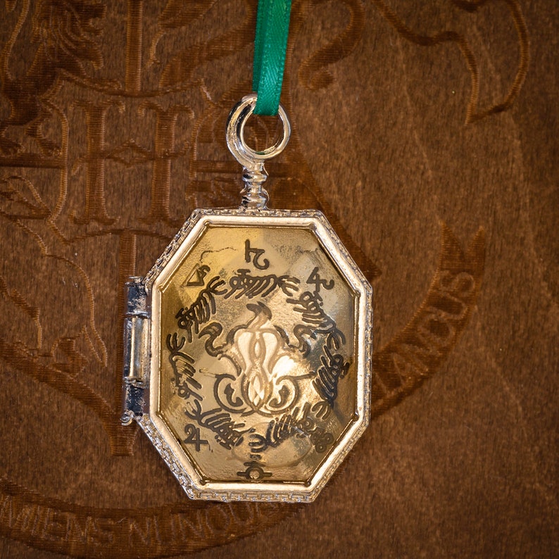 Harry Potter Inspired Slytherin's Locket Voldemort's | Etsy