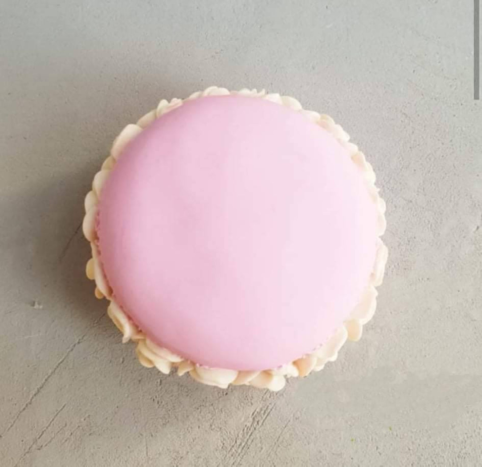 Heart and Round Shape Rose Roses French Macaroon Macaron Mold Mould ...
