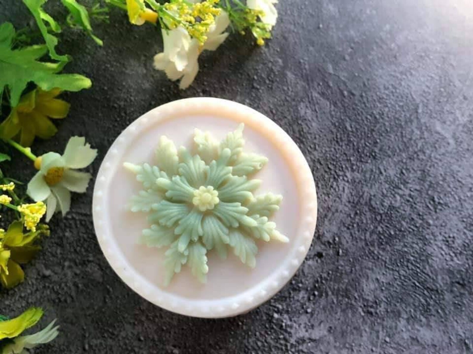 Royal Round Shape Embroidery Pattern Design Mold Embroidery - Etsy