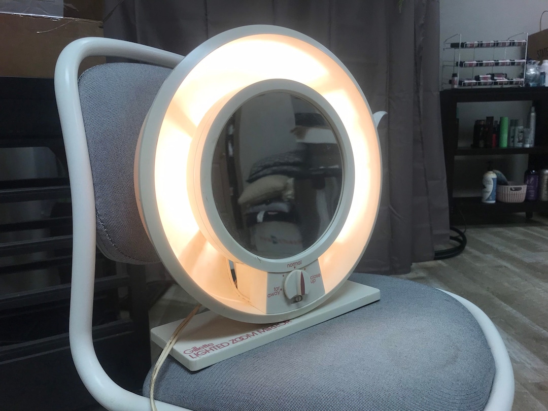 Vintage 70's/80's Gillette Light up Vanity Mirror - Etsy