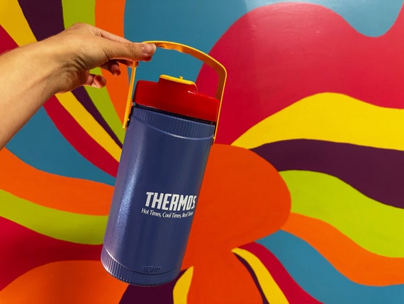 Thermos bottle cooler store