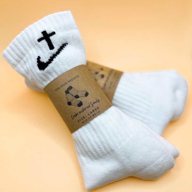 Custom Dri-fit Cross Nike Socks – Embroidered Everyday Cushioned ...