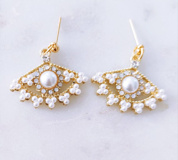 Etsy dissent earrings store