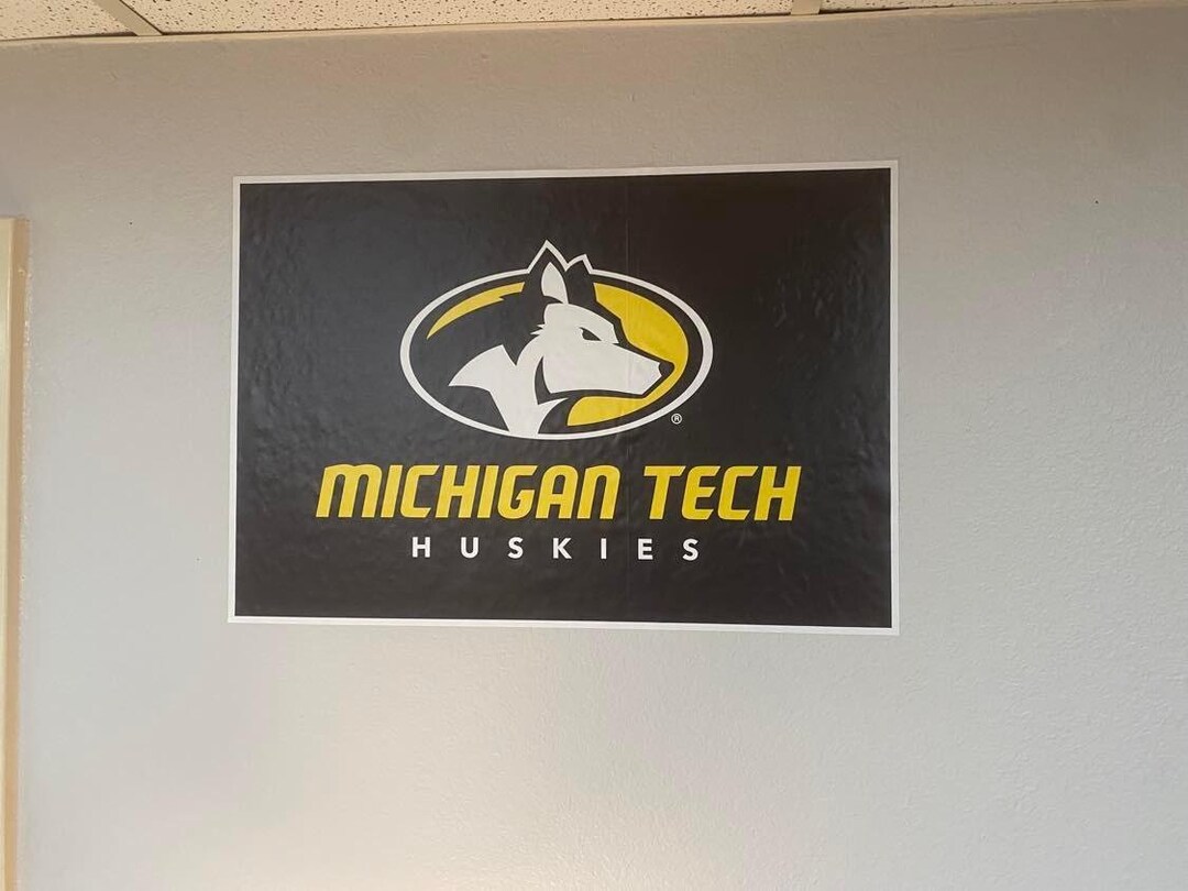 Michigan Tech Huskies Wall Head - Etsy
