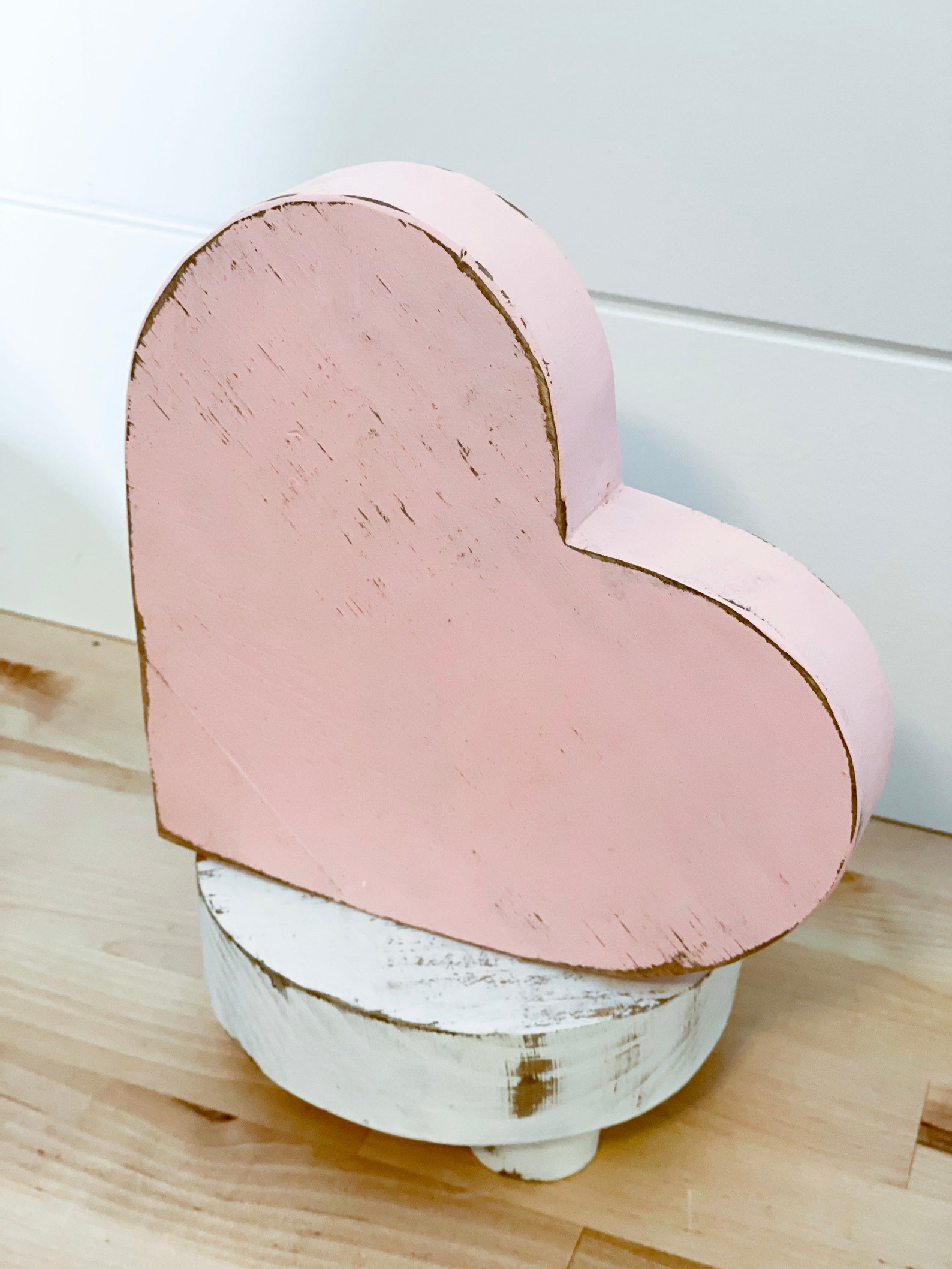 White Distressed Heart Wooden Heart Heart Decor Valentines - Etsy