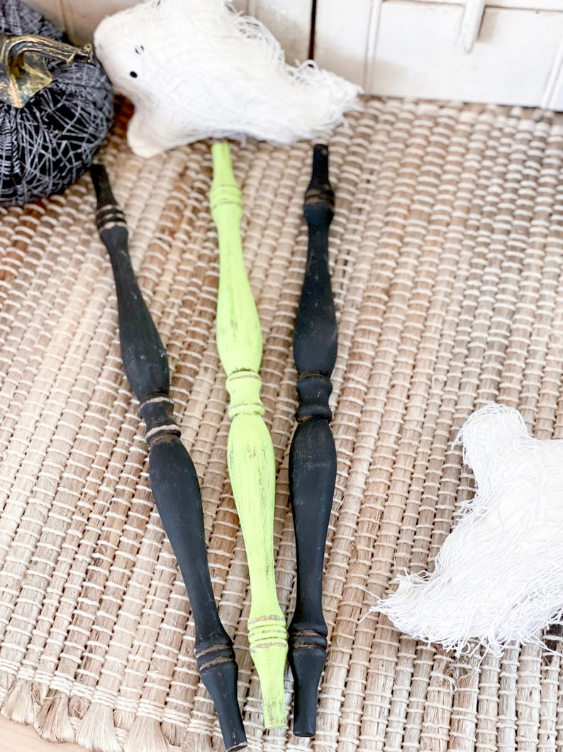 Wood Spindles, Halloween Decor, Vintage Inspired, Fall Vintage, Vintage ...