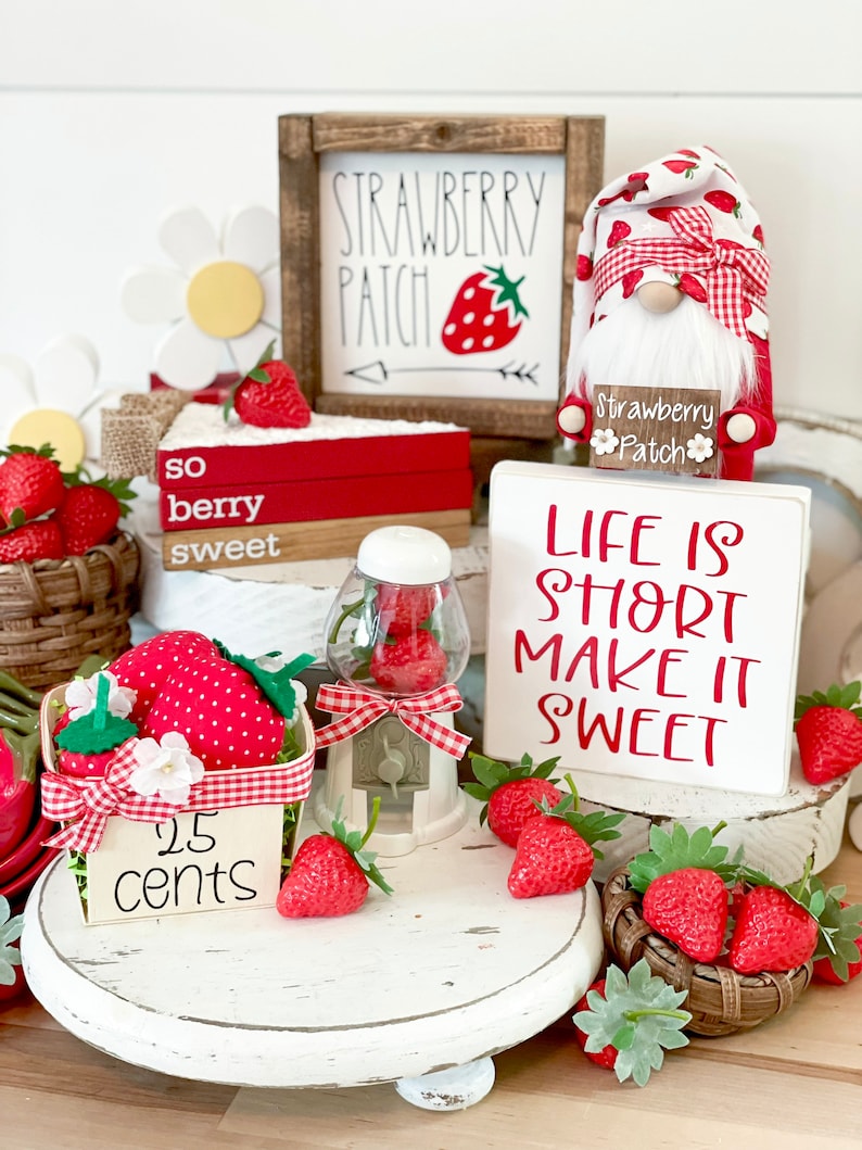 Mini Gum Ball Machine, Strawberry Gum Ball Machine, Tiered Tray Decor ...