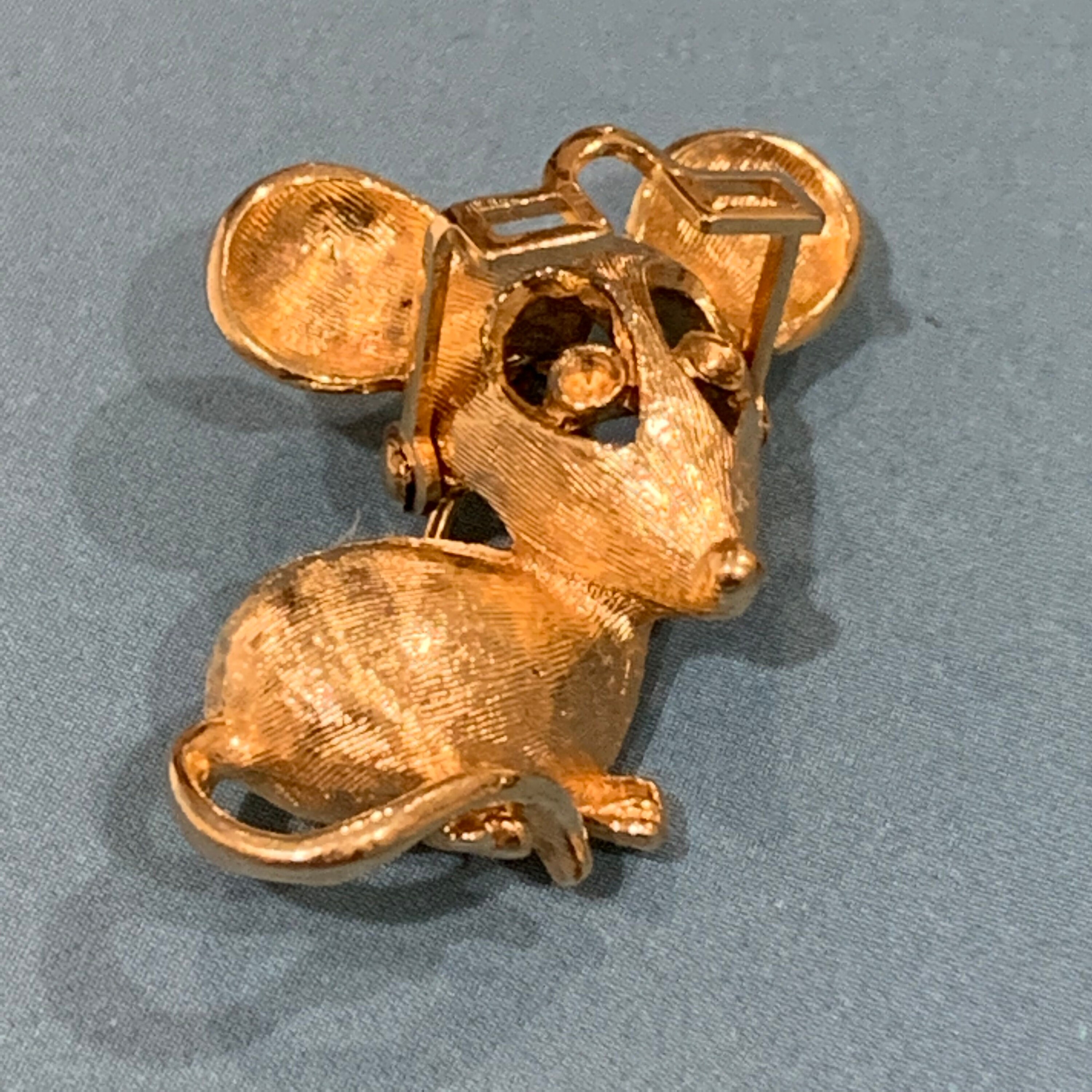 Avon Mouse Brooch Pin-adorable Mouse Wearing Moveable Glasses- Vintage ...