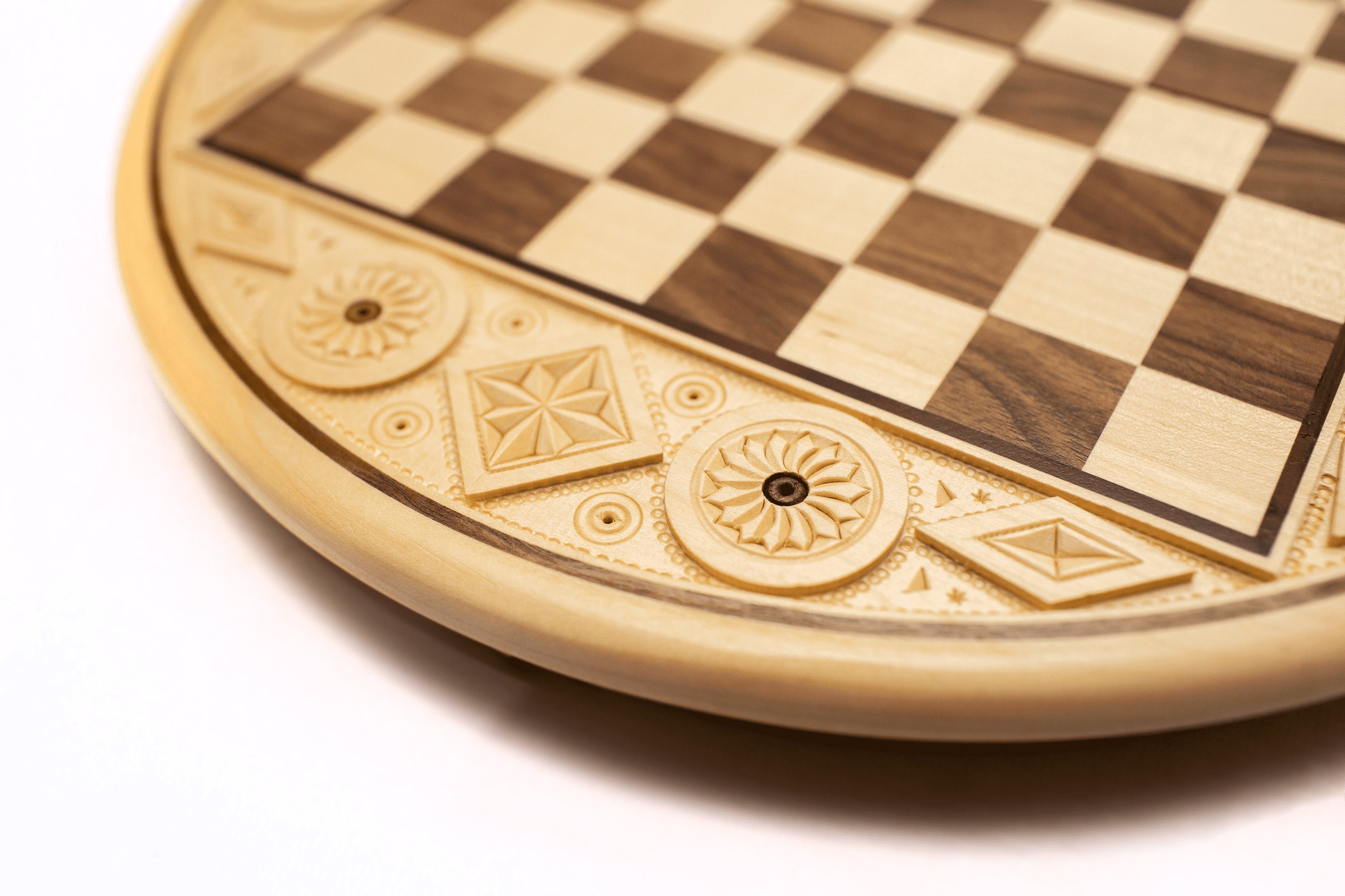 Chess Set, White Round Wooden 35x35x3 Cm Hand Carved Chess Board ...