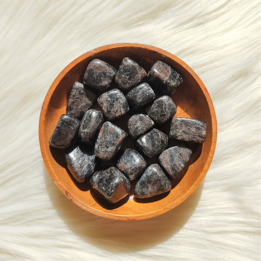 Arfvedsonite Rolled Stone Lithotherapy Natural Stones - Etsy